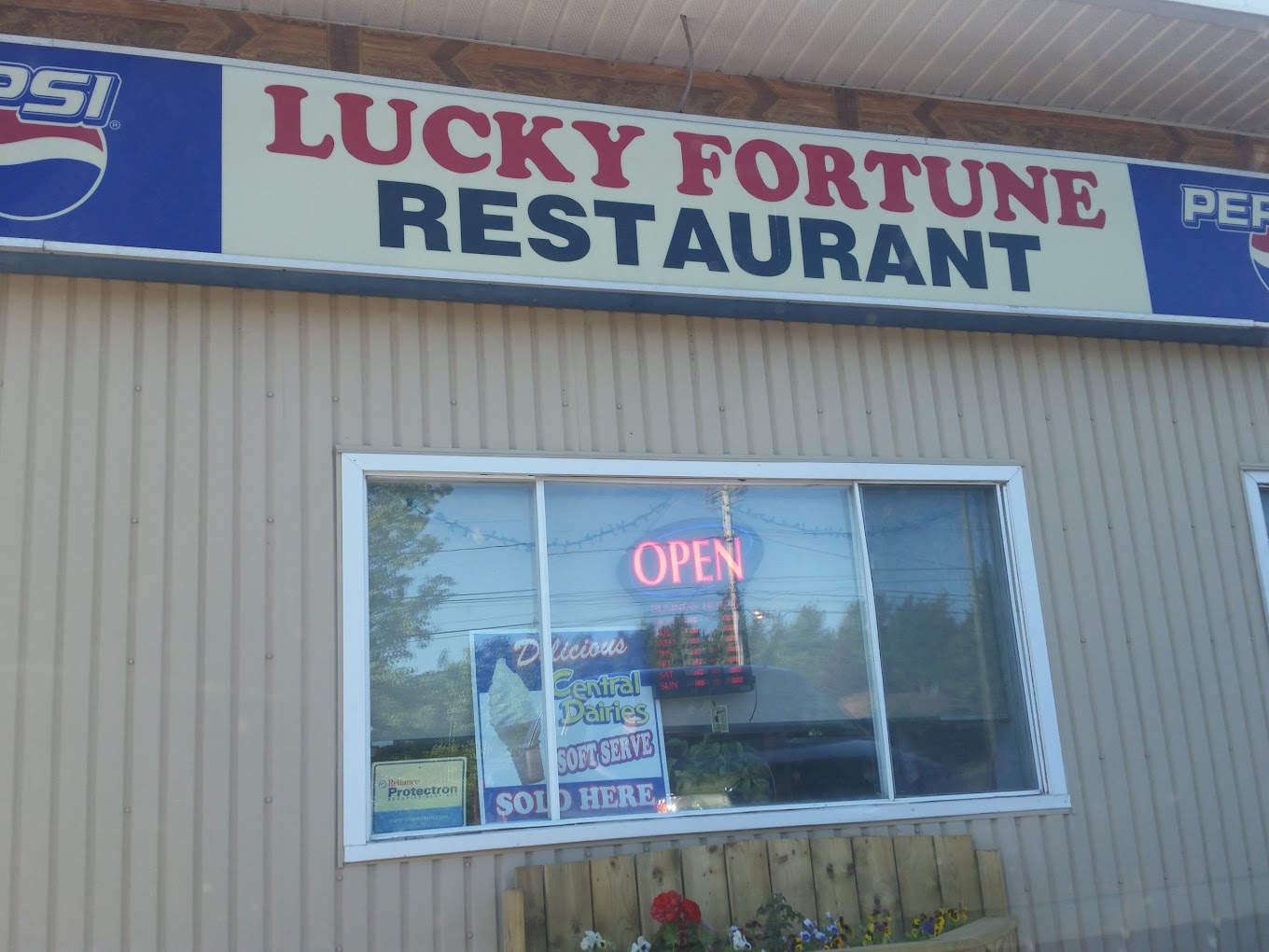 Lucky Fortune Restaurant | Exploits Connect